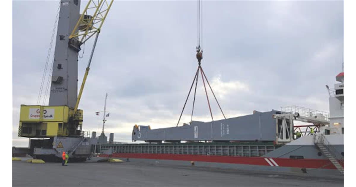 Nueva grúa Gottwald en la Terminal del Puerto de Génova del grupo Spinelli