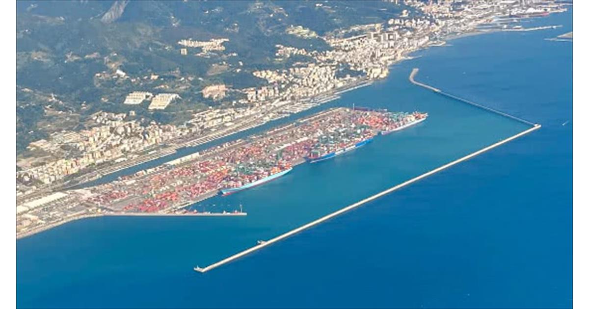 The PSA Genova Pra' terminal is authorized to accommodate two 400-meter ...